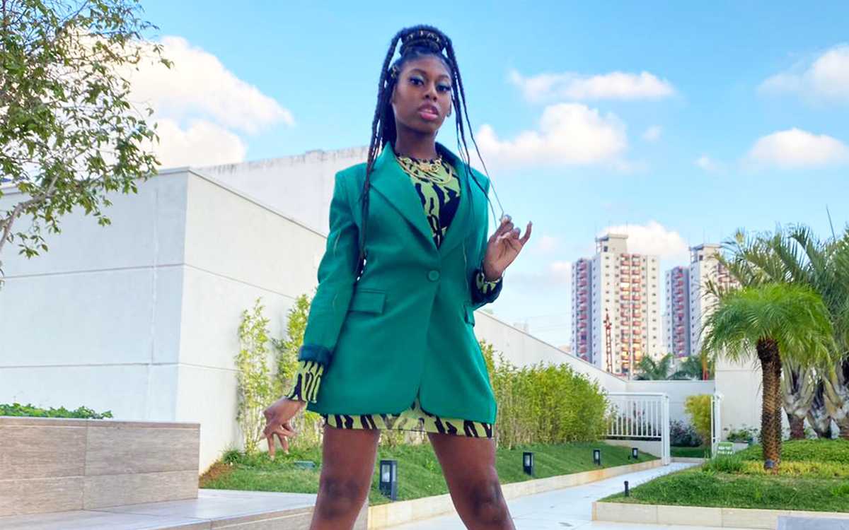 MC Soffia representa o Brasil a convite da ONU MULHER, em Paris